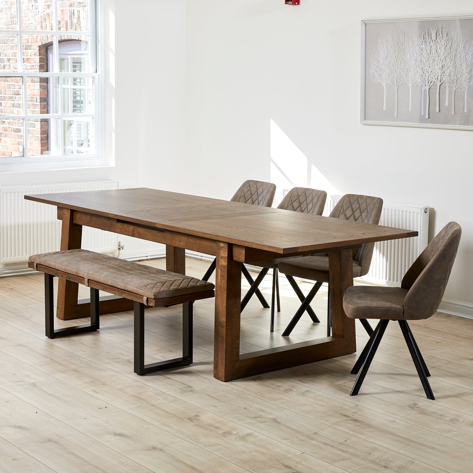 Kalvis Swivel Dining Chair – Arighi Bianchi